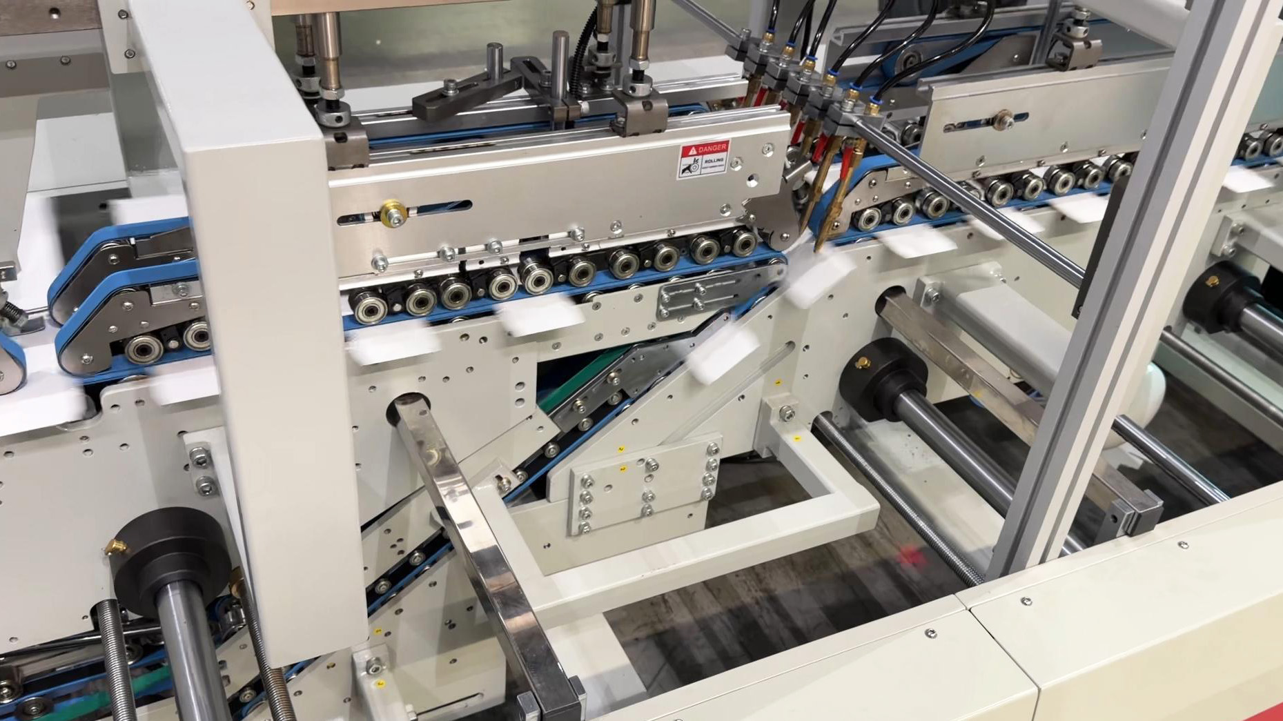 New inline print inspection folder gluer WO-750PC-R-I installed in ...